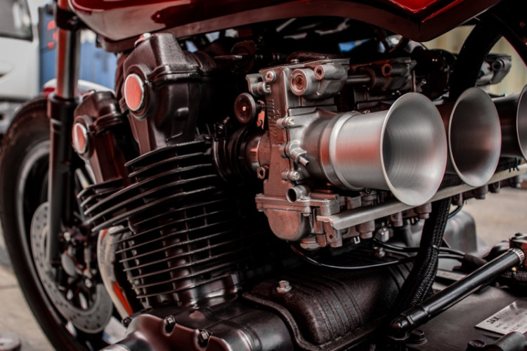 Red Soul Rising: Honda CB750F Café Racer – BikeBound