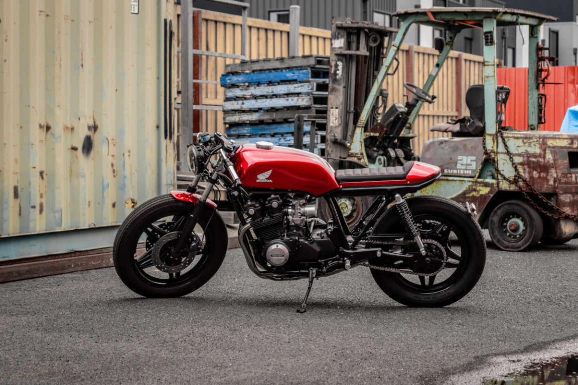 Red Soul Rising: Honda CB750F Café Racer – BikeBound