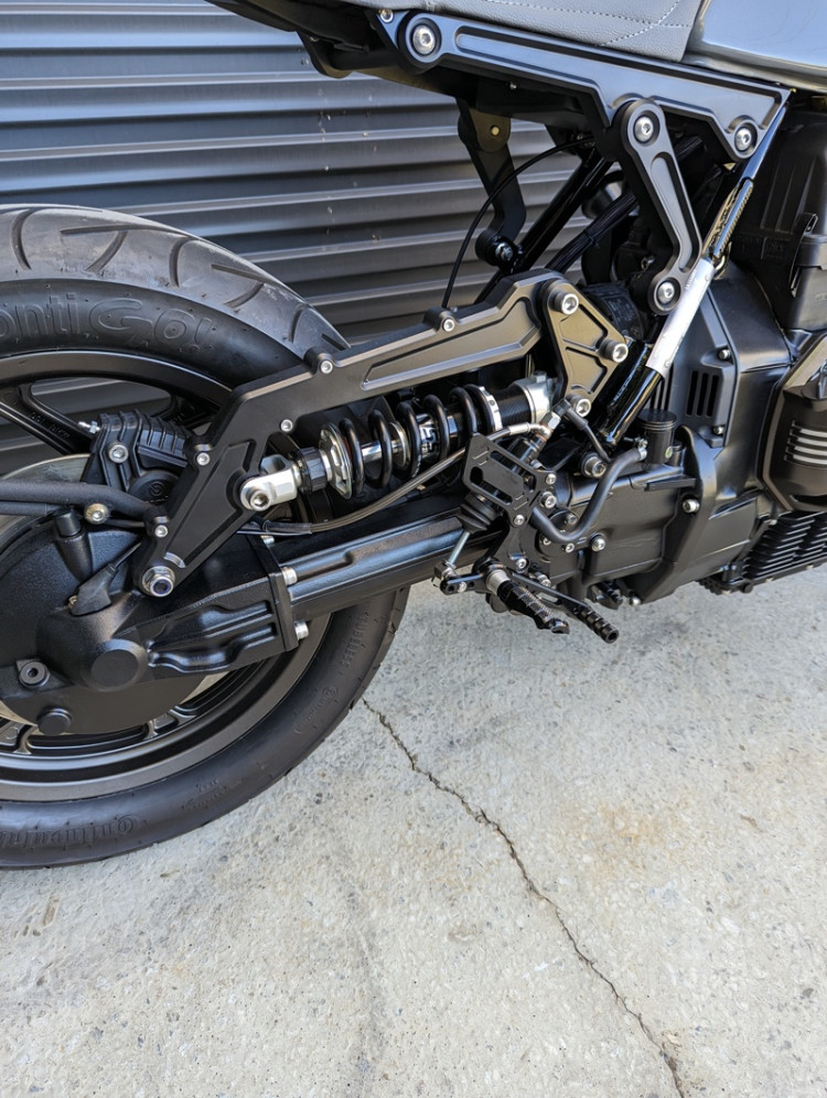 Flying Triple: BMW K75 Custom – BikeBound