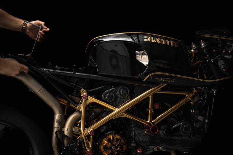 “GT1100s” Ducati 1098 Café Racer – BikeBound