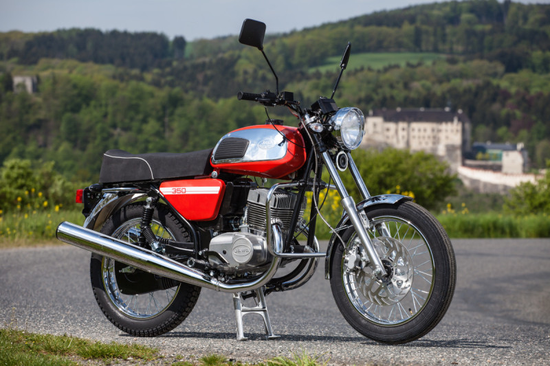 Slovakian Supermono: Jawa “JSA 650RR” – BikeBound