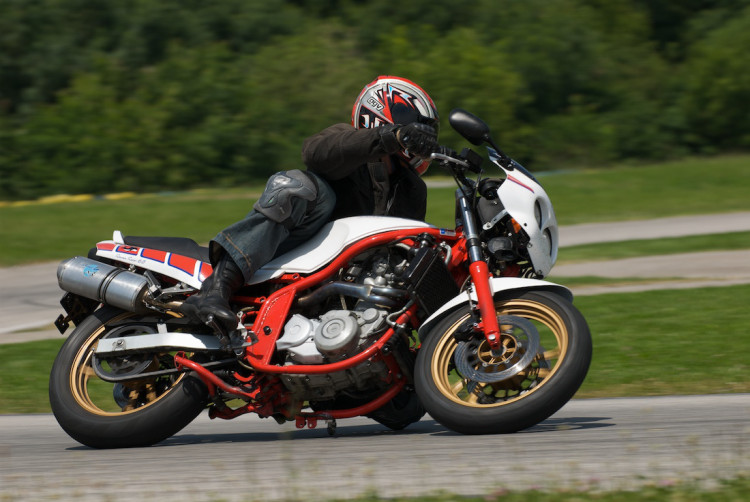 Slovakian Supermono: Jawa “JSA 650RR” – BikeBound