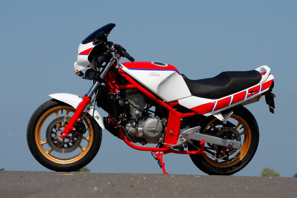 Slovakian Supermono: Jawa “JSA 650RR” – BikeBound