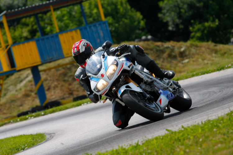 Alps Ace: Suzuki SV650 Sport Special – BikeBound