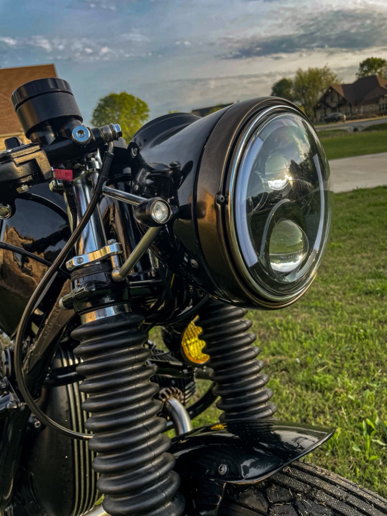 Carbon Airhead: Teen-Built BMW R75/7 Custom – BikeBound