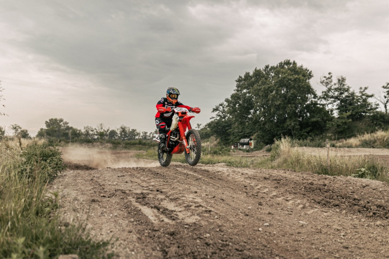 Baja Red: Honda XR628 Desert Racer – BikeBound