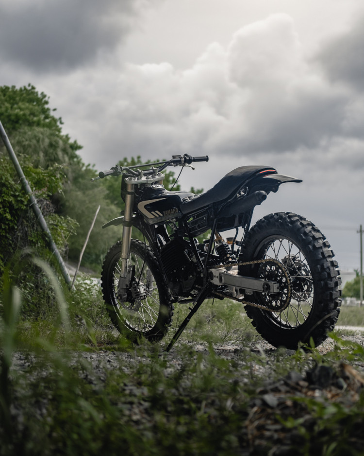 Smoke Show: Yamaha DT400 Scrambler – BikeBound