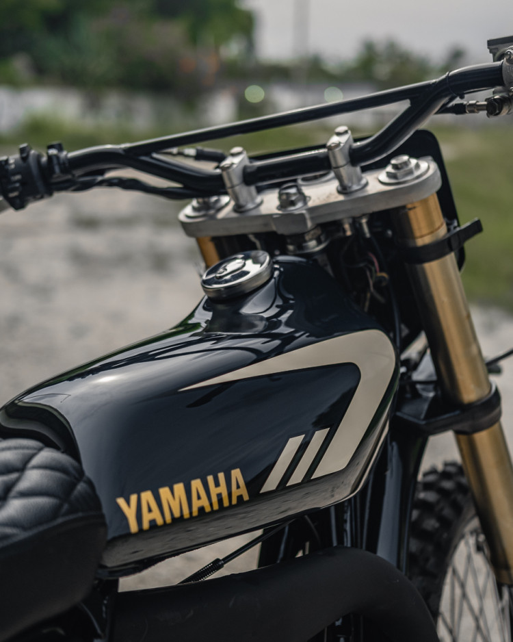 Smoke Show: Yamaha DT400 Scrambler – BikeBound