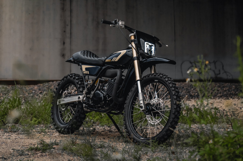 Smoke Show: Yamaha DT400 Scrambler – BikeBound