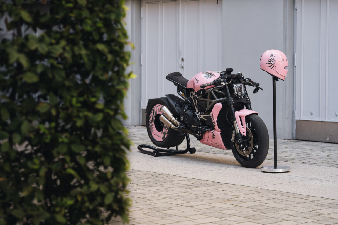 “Flamänko” Dragster: Ducati XDiavel Sprint Racer – BikeBound