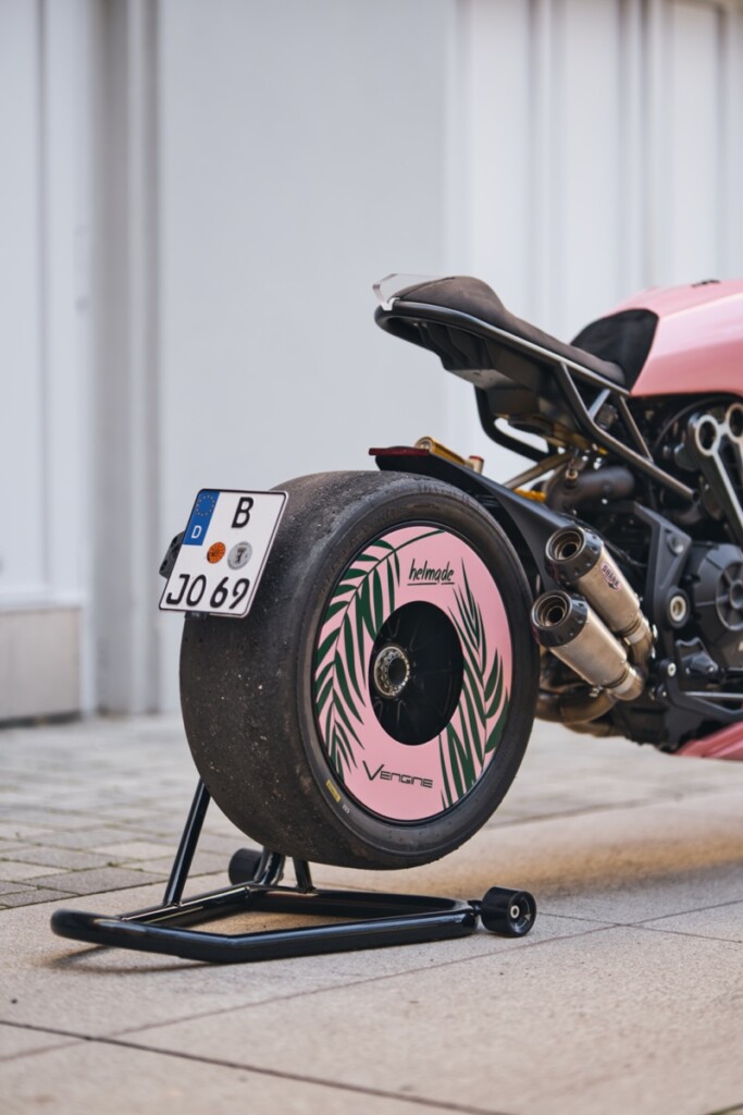 “Flamänko” Dragster: Ducati XDiavel Sprint Racer – BikeBound