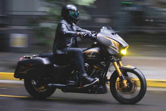 Powerhouse on Wheels: Fangster Performance Bagger – BikeBound