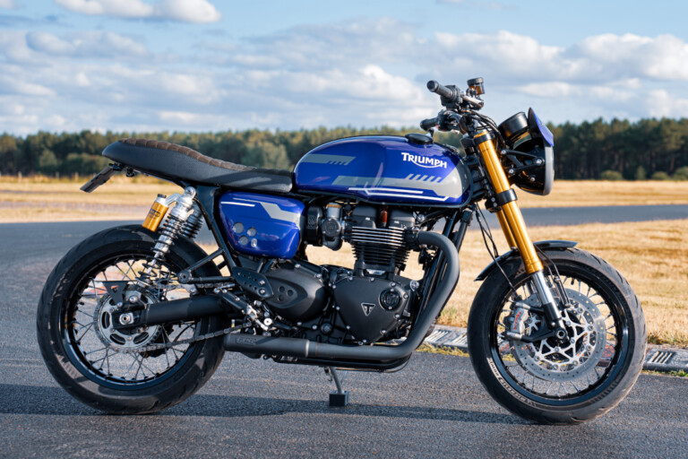 Back to the 60s: “Blue and Chrome” Triumph Street Twin – BikeBound