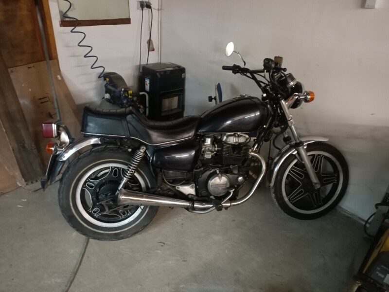 Speedway Cowboy: Honda CM400 Bobber – BikeBound