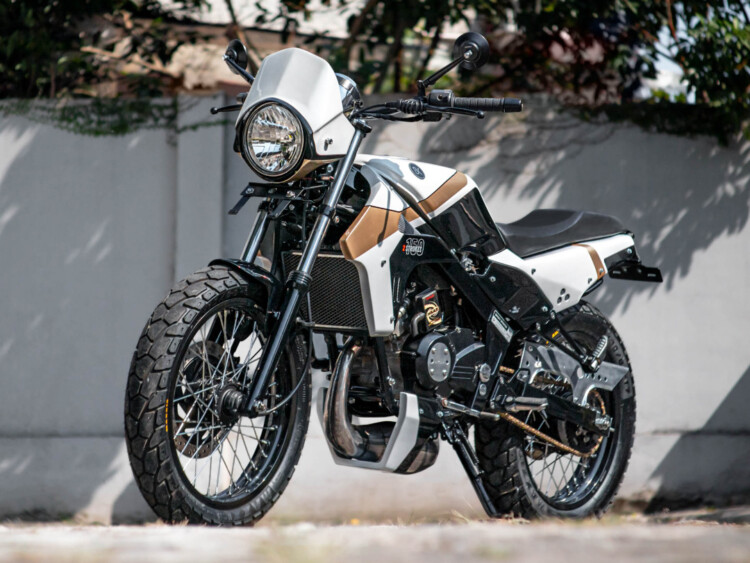 Smoky Sprinter: Kawasaki Ninja 150R Street Tracker – BikeBound