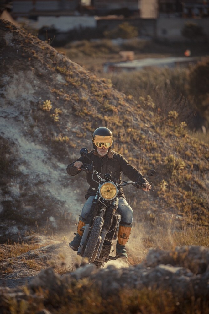 Suzuki DR800 Huge Scrambler – BikeBound – lickscycles.com