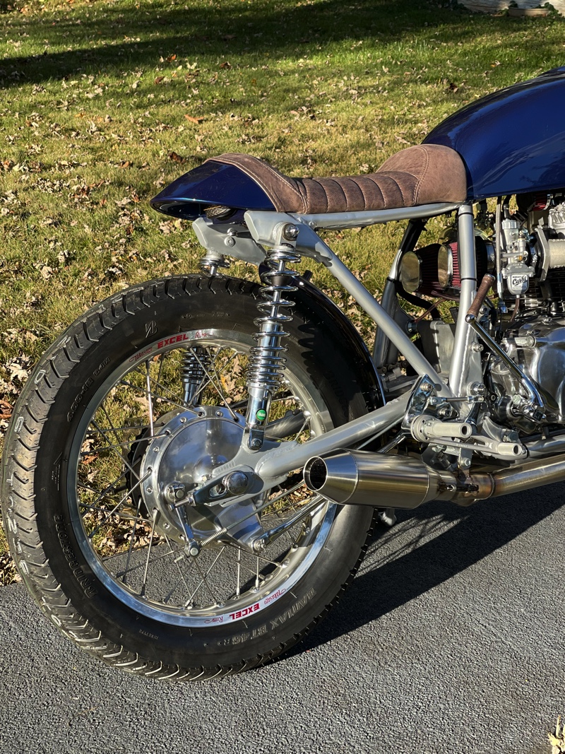The Perfect Café Racer: Honda CB550 “Sapphire” – BikeBound