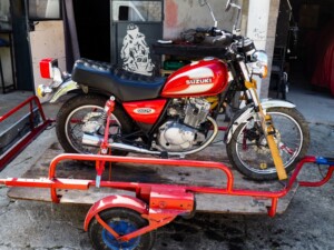 All the Rage: Suzuki GN125 “TNT” Custom – BikeBound