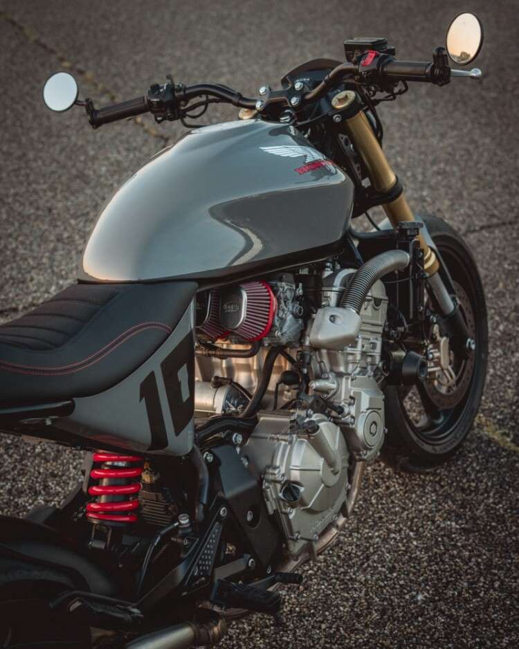 Custom Fighter: Honda Hornet 600 Custom – BikeBound