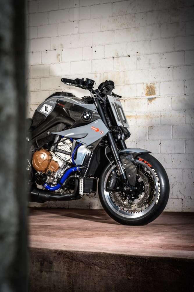 FOO KIN FAST: BMW S1000XR Supermoto Tracker – BikeBound