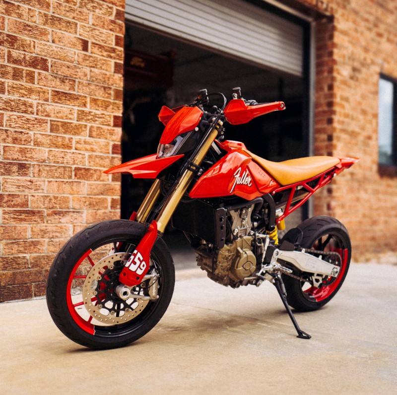 Hyper Mono 659: Custom Ducati Hypermotard 698 Mono – BikeBound