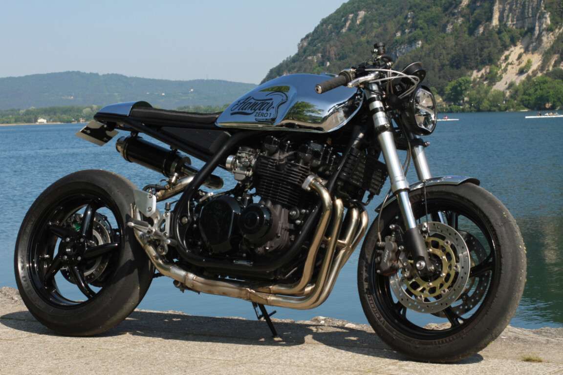 Chromium Queen: Kawasaki ZR-7 Café Racer – BikeBound