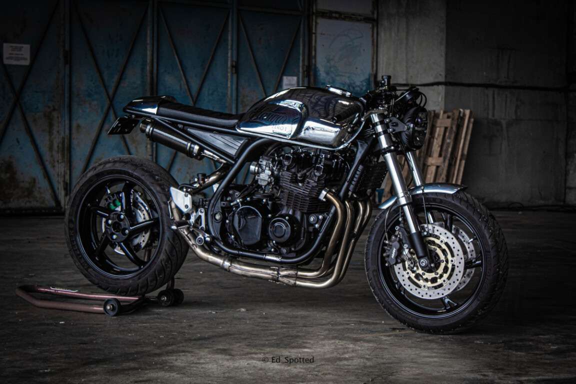 Chromium Queen: Kawasaki ZR-7 Café Racer – BikeBound