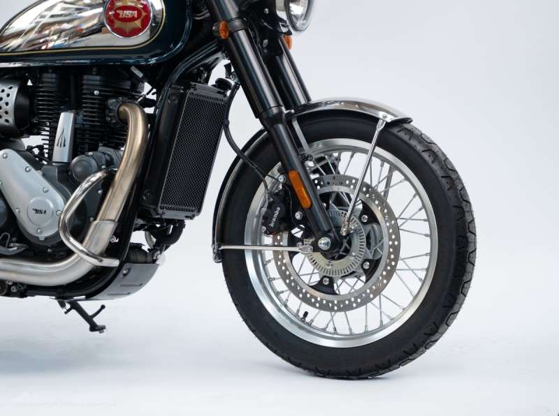 Retro Tourer: BSA 650 Gold Star – BikeBound