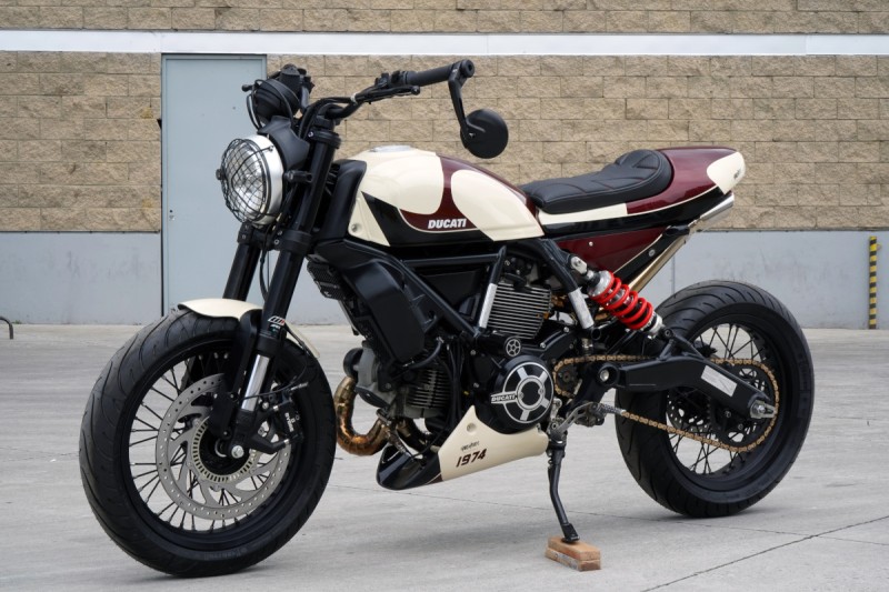 Sixty2 Street Racer: Ducati Scrambler 400 Custom – BikeBound