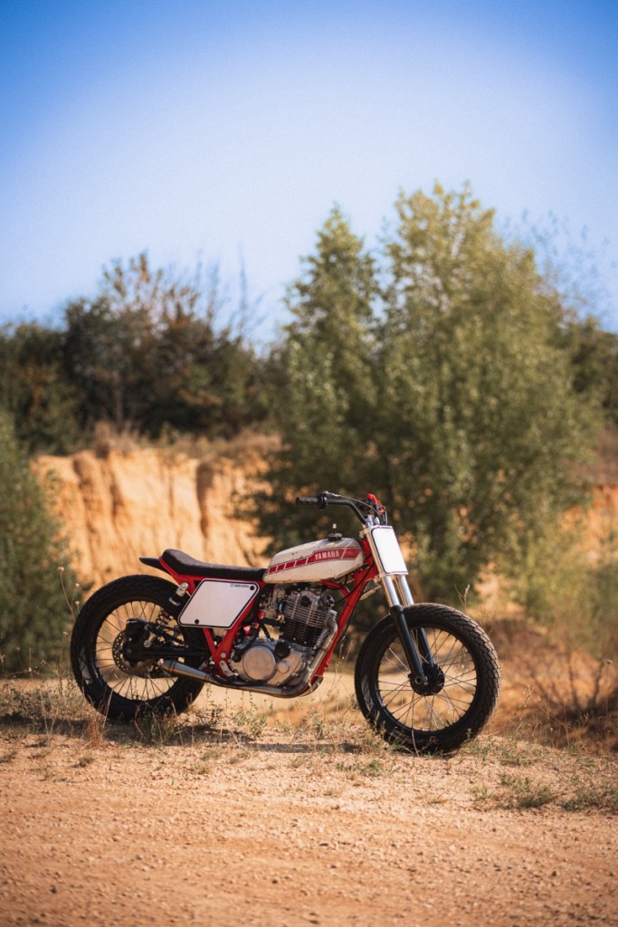 Fast and Left: Yamaha SR500 Flat Tracker – BikeBound