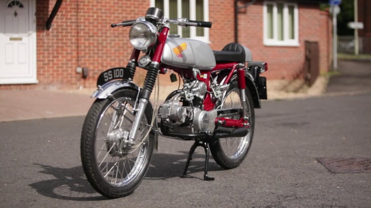 World’s Smallest V-Twin Motorcycle: Honda “SS100” – BikeBound