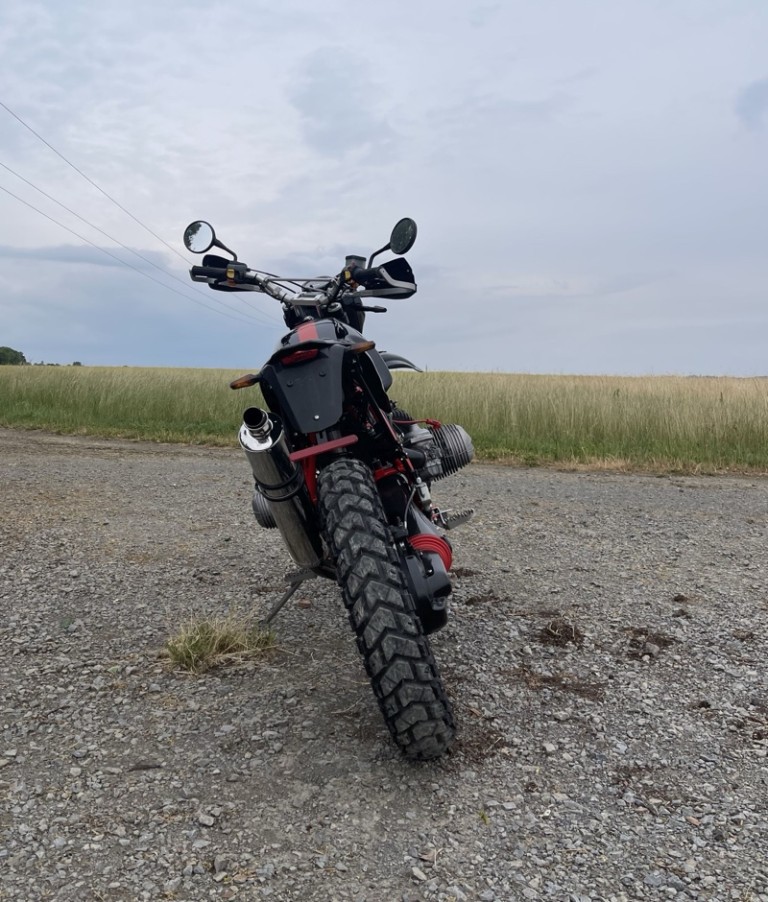 Airhead Enduro: 1070cc BMW “EnduroBoxer” – BikeBound