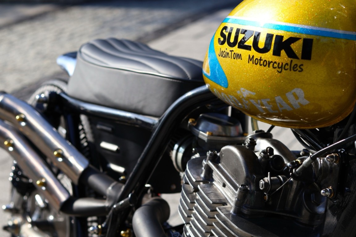 Gold Nickel 400: Suzuki GN400 Bobber – BikeBound
