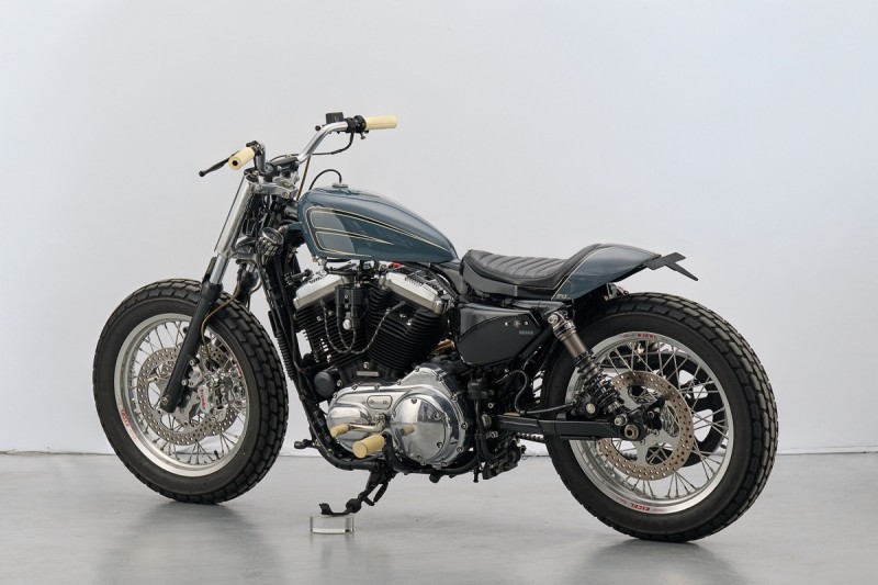 King Hunter: Harley-Davidson 883R Street Tracker – BikeBound