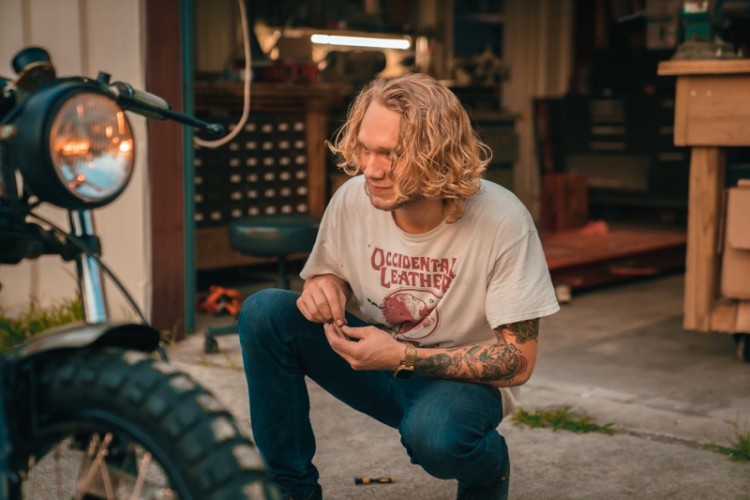 Wild Goose: Honda CB550 Brat Tracker – BikeBound