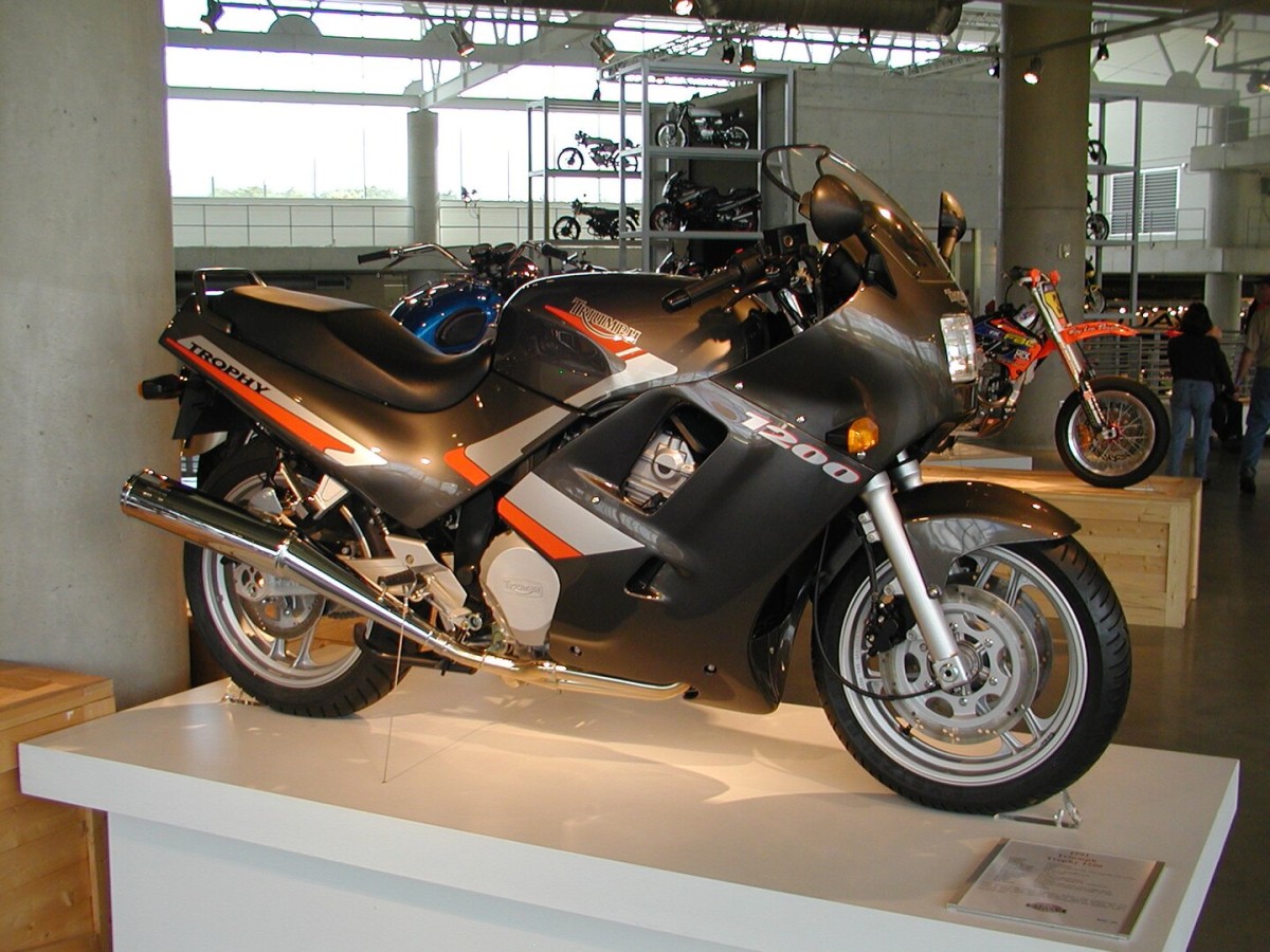Street Triple on Steroids: Triumph Trophy 1200 Streetfighter – BikeBound
