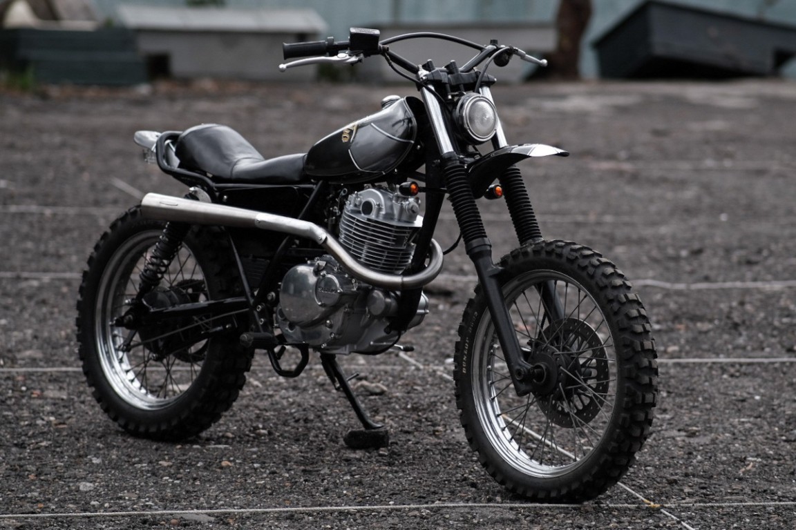 Grasshopper: Suzuki TU250 Scrambler – BikeBound