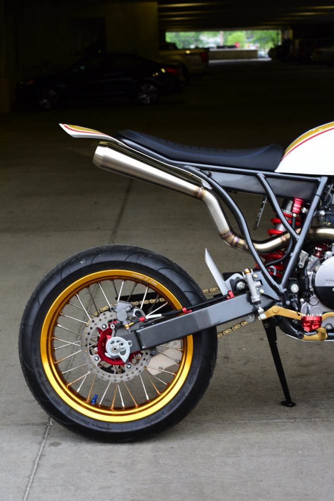 Retromotard: Honda XR650L Supermoto – BikeBound