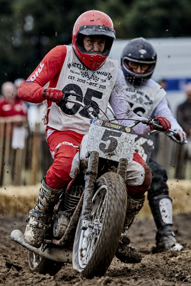 Wheels & Waves: El Rollo Flat Track – BikeBound