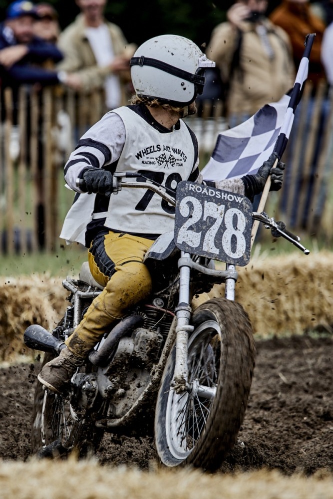 Wheels & Waves: El Rollo Flat Track – BikeBound