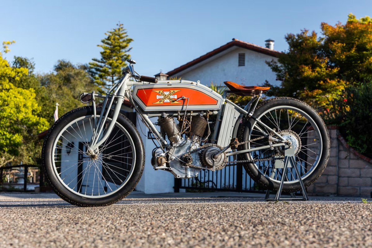 Flying X: 1912 Excelsior Board Tracker – BikeBound