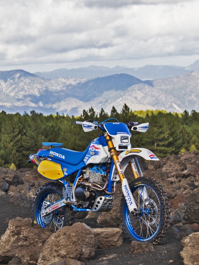 VMX Restomod: Honda XR600R Enduro – BikeBound