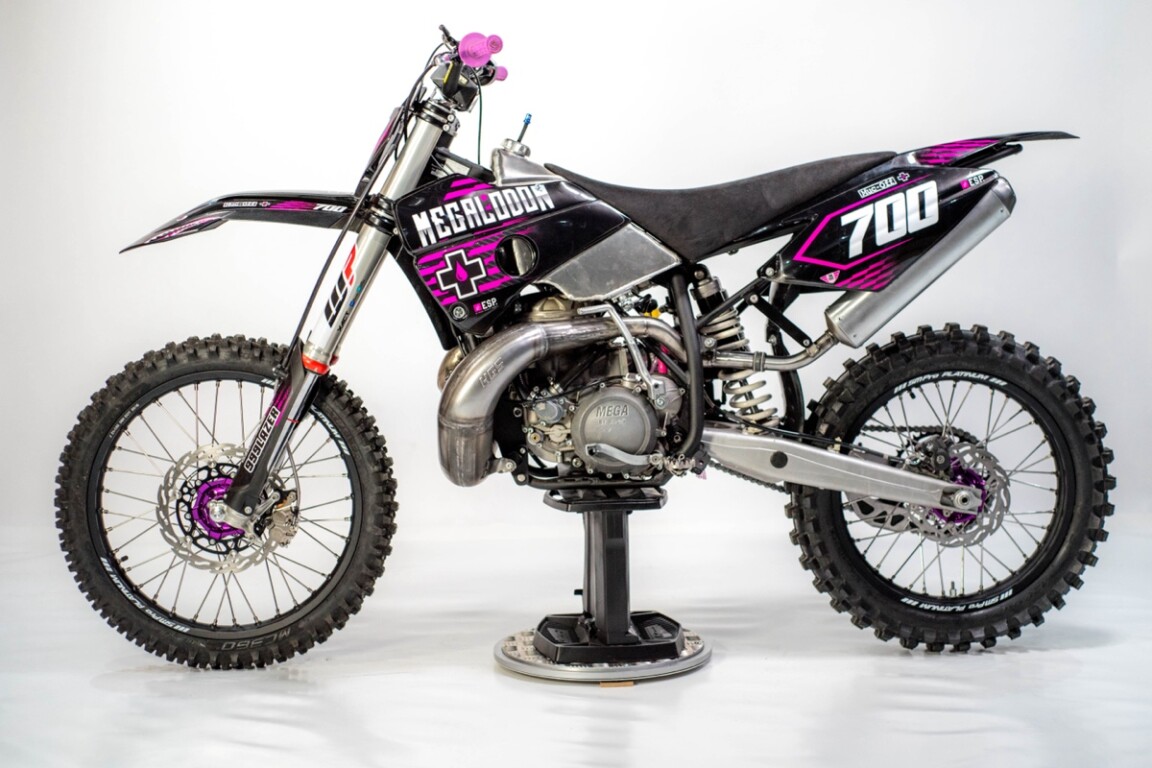 Megalodon 700: Two-Stroke 700cc Dirt Bike! – BikeBound