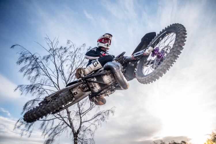 Megalodon 700: Two-Stroke 700cc Dirt Bike! – BikeBound