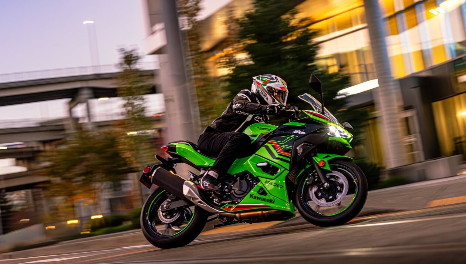 Review & Specs: Kawasaki Ninja 500 – BikeBound