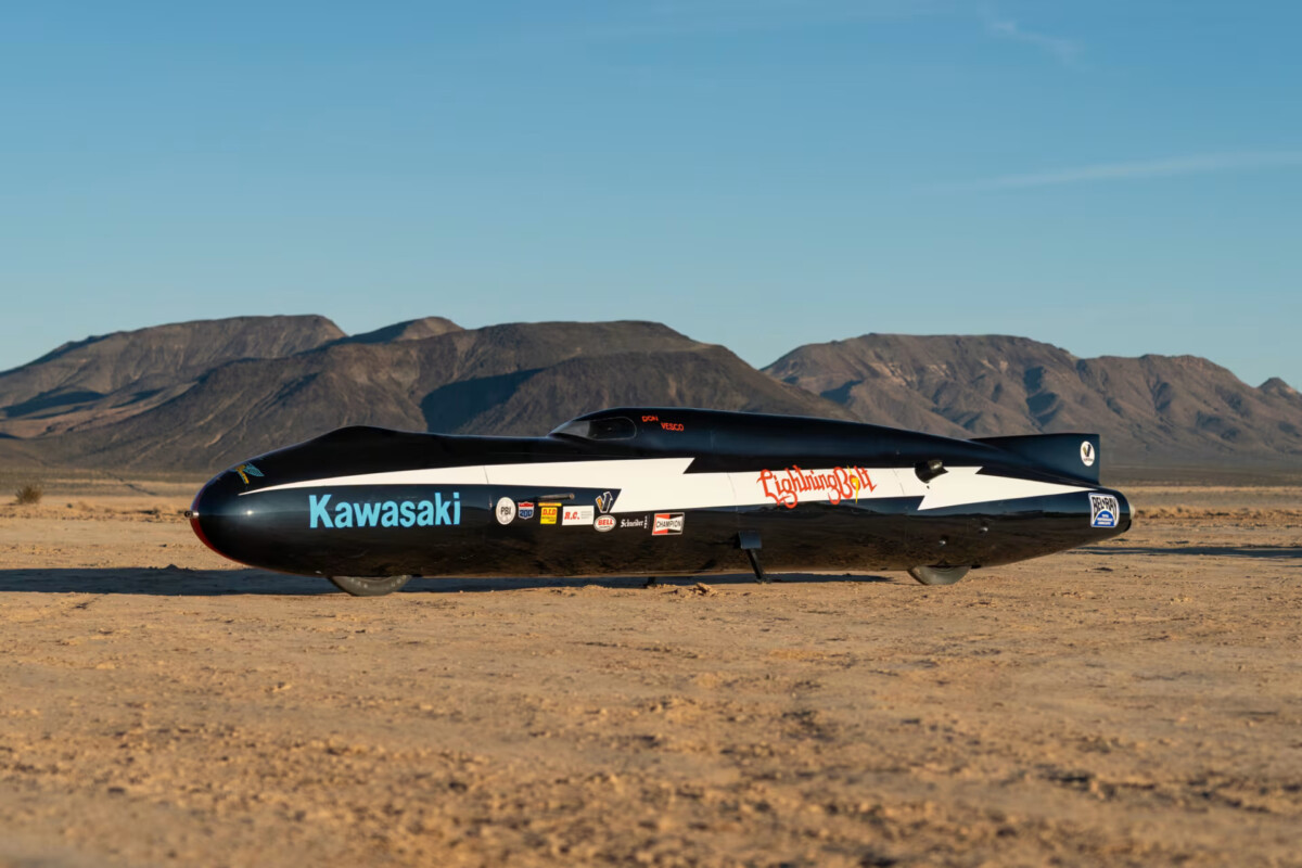 The First 300-MPH Motorcycle: Silver Bird Streamliner – BikeBound